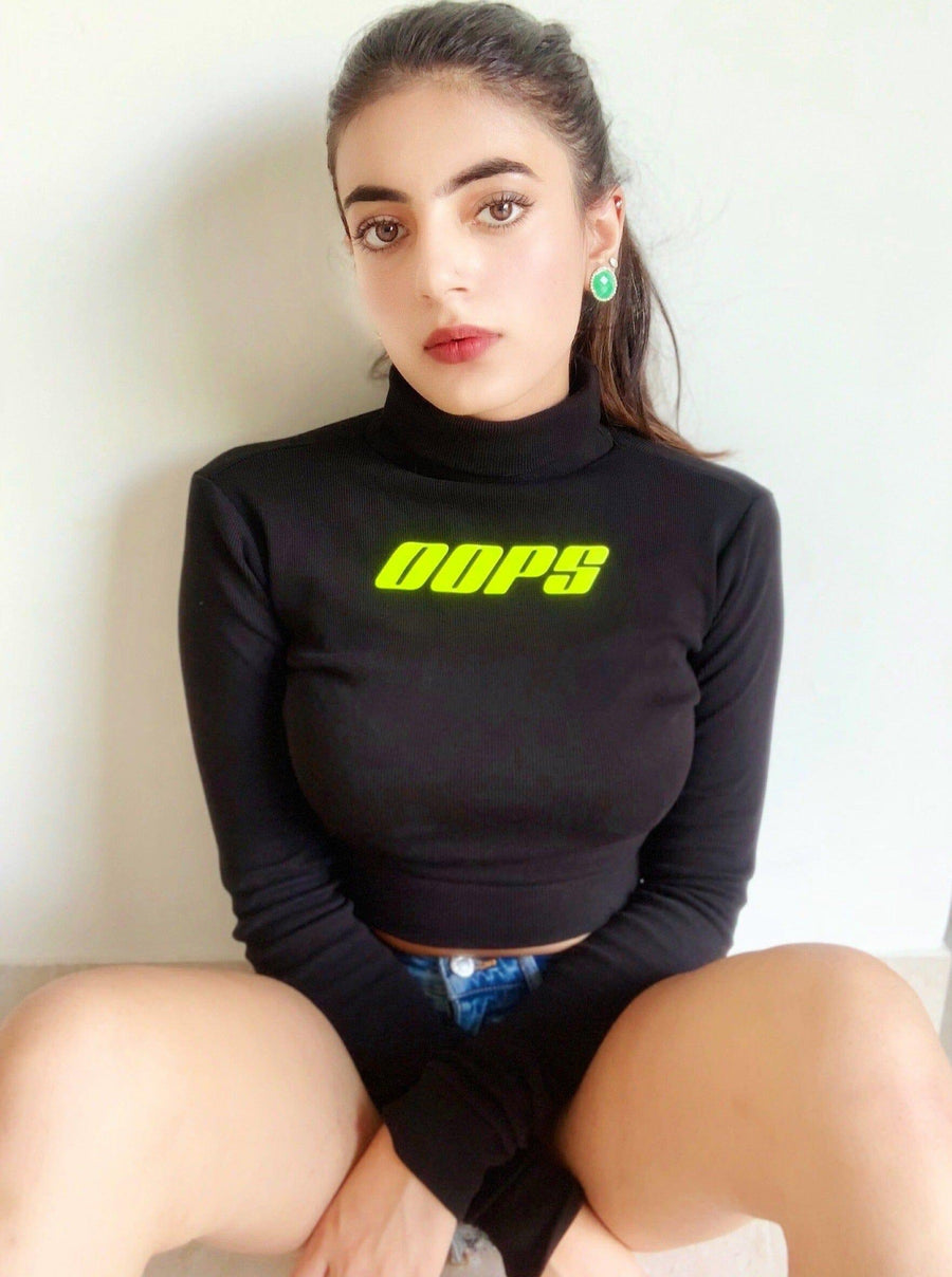 Oops Turtleneck – BurgerBae